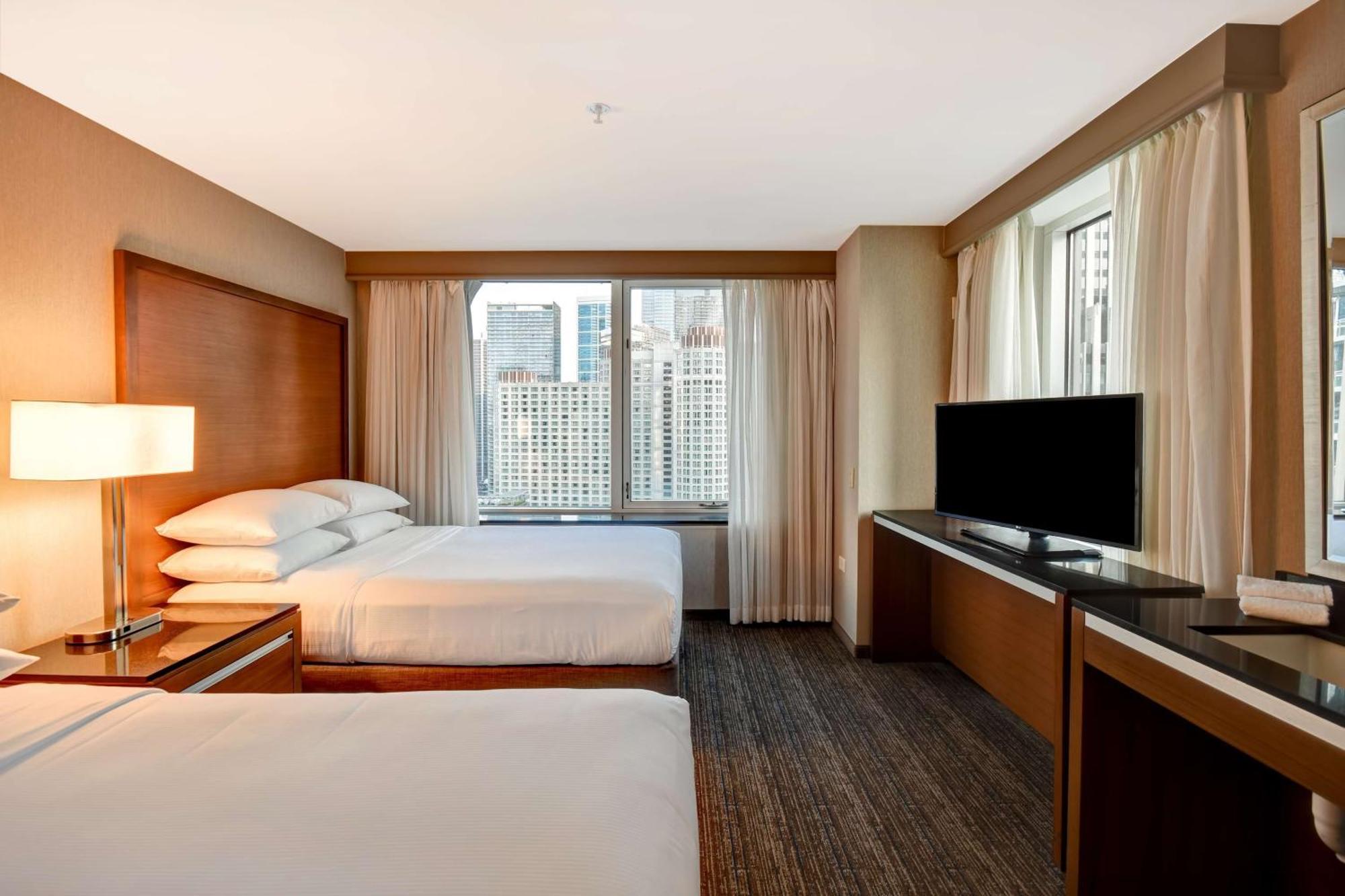 EMBASSY SUITES CHICAGO DOWNTOWN MAGNIFICENT MILE, IL